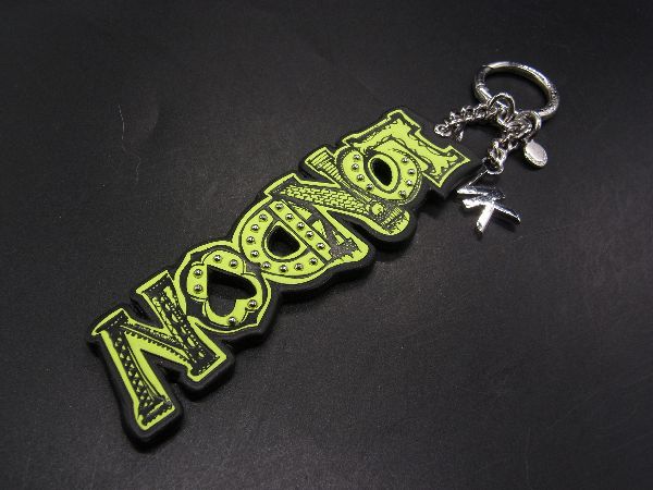 商品情報 ブランド名 MICHAEL KORS マイケルコース 状態ランク ABランク(美品) ライン カラーイエロー系×シルバー系 素材 サイズ 全長:約17cm ポケット 付属品画像内にあるものが全てになります シリアル及び刻印 状態使...