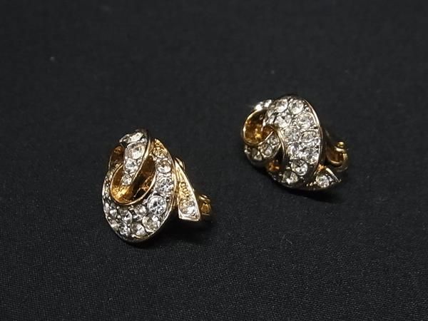 商品情報 ブランド名 NINA RICCI ニナリッチ 状態ランク Aランク(美品) ライン カラーゴールド系×シルバー系 素材 サイズ W 約1.5cm　H 約2.1cm ポケット 付属品画像内にあるものが全てになります シリアル及び刻印...