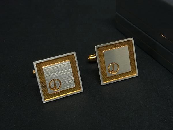 商品情報 ブランド名 dunhill ダンヒル 状態ランク Bランク ライン カラーシルバー系×ゴールド系 素材 サイズ W 約1.8cm　H 約1.8cm ポケット 付属品画像内にあるものが全てになります シリアル及び刻印 状態使用感小　...