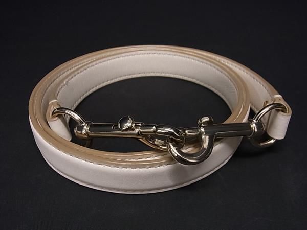 商品情報 ブランド名 COACH コーチ 状態ランク SAランク(極美品) ライン カラーアイボリー系 素材 レザー サイズ(cm) 全長 約109cm　幅 約2cm サイズ(inch) ポケット 付属品画像内にあるものが全てになります シ...