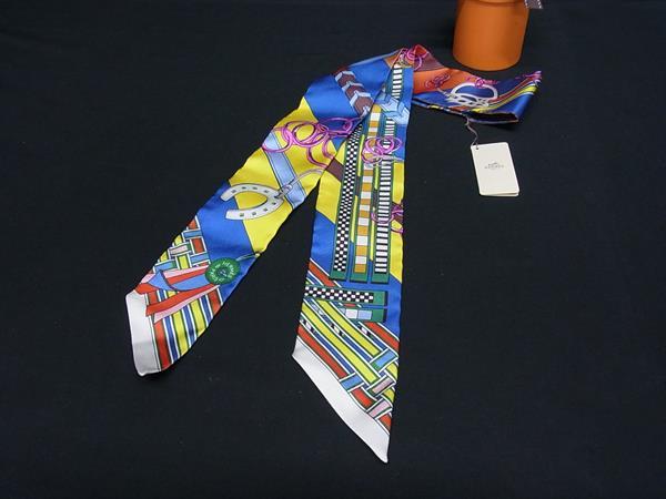 商品情報 ブランド名 HERMES エルメス 状態ランク SAランク(新品同様) ライン カラーマルチカラー 素材 シルク100% サイズ 全長:約86.5cm幅:5cm ポケット 付属品画像内にあるものが全てになります シリアル及び刻印 ...