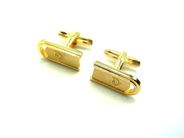 商品情報 ブランド名 ChristianDior クリスチャンディオール 状態ランク Aランク(美品) ライン カラーゴールド系 素材 サイズ W 約1.9cm　H 約2cm ポケット 付属品画像内にあるものが全てになります シリアル及び刻...