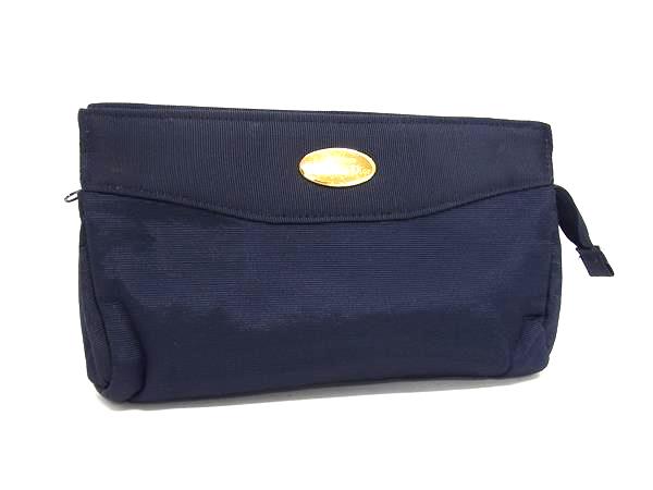 商品情報 ブランド名 ChristianDior クリスチャンディオール 状態ランク ABランク(美品) ライン カラーネイビー系 素材 ナイロン サイズ(cm) W 約23cm　H 約12.5cm　D 約4cm サイズ(inch) ポケッ...