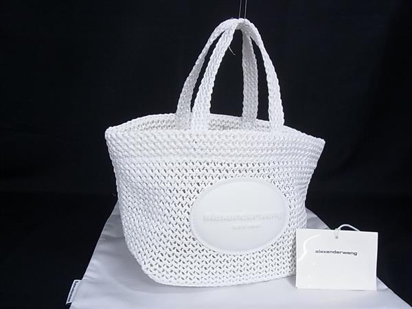 商品情報 ブランド名 Alexander Wang アレキサンダーワン 状態ランク SAランク(新品同様) ライン カラーオフホワイト系 素材 ポリプロピレン サイズ(cm) W (底面)約17cm　H 約14cm　D 約15cm サイズ(...