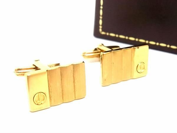 商品情報 ブランド名 dunhill ダンヒル 状態ランク Aランク(美品) ライン カラーゴールド系 素材 サイズ W 約1.4cm　H 約1.2cm ポケット 付属品画像内にあるものが全てになります シリアル及び刻印 状態使用感小　擦れ...