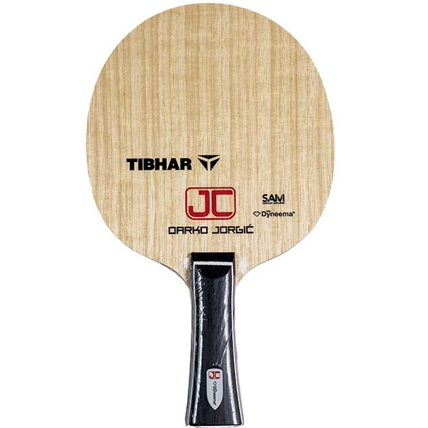 ダイニーマを使用した、ヨルジッチ選手の新しいラケットです。5枚合板に2層のダイニーマで構成された「ヨルジッチ」は、トップスピンのボールに圧倒的なパワーを与えます。ダイニーマの層は、かなり外側に見えますが、合板はインナーの構成です。アウターの...