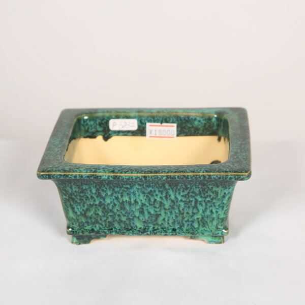 商品説明桂雲　長方鉢 本名：福田　康男現代釉薬鉢づくりの第一人者・福茂の一門にして福田 茂氏の叔父にあたる。書道八段にして師範免許を持つ書道家としての一面を持ち、その手腕は釘彫落款や詩吟文装飾にも大いに活かされている。もともとが盆栽愛好家で...