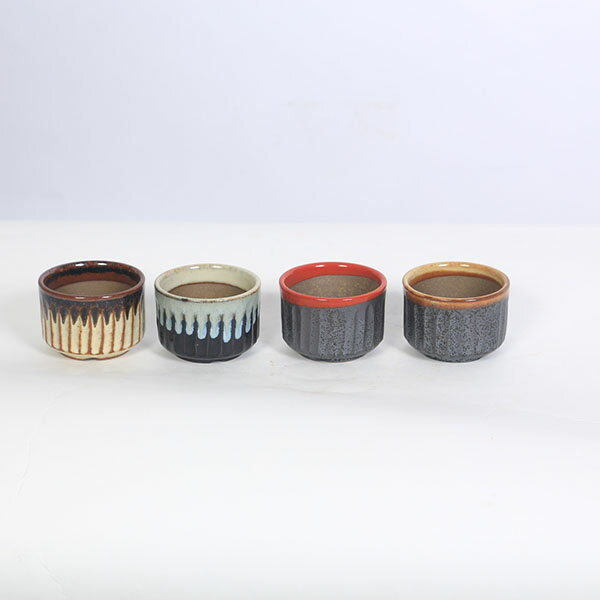 商品説明 瀬戸焼丸鉢 愛知県瀬戸市とその周辺で生産される陶磁器の総称。 日本六古窯として日本遺産に認定される。 日本で陶磁器一般を指す「せともの」という言葉ができるほど、歴史と伝統を有する日本を代表するやきものです。 ※ご希望の色をお選び下...