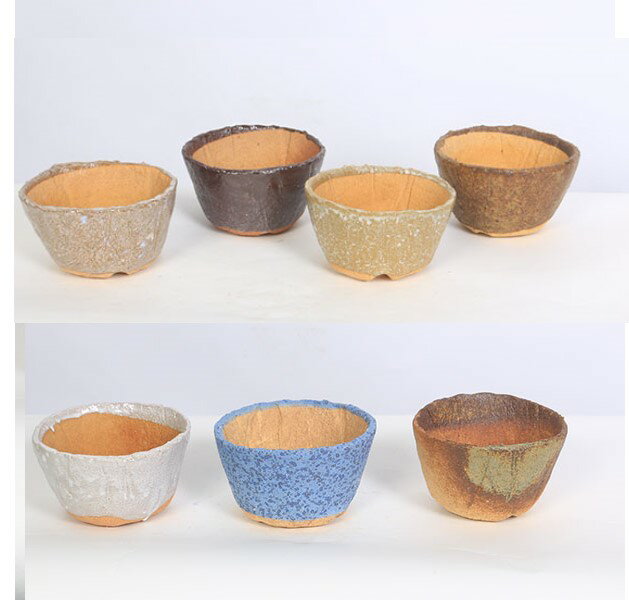 商品説明 信楽焼ひねり丸鉢 滋賀県甲賀市信楽を中心に作られる陶器で、日本六古窯の一つに数えられる。 長い歴史と文化に支えられ、伝統的な技術によって今日に伝えられて、土と炎が織りなす芸術として“わびさび”の趣を今に伝えている。 ※ご希望の色を...