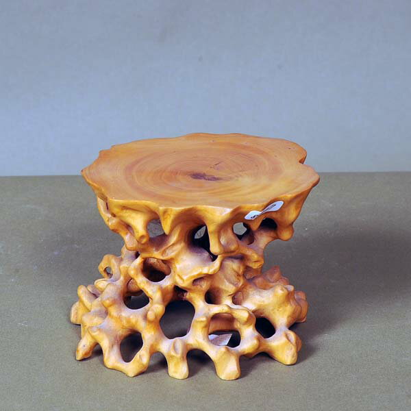 商品説明 根飾　10.5cm ミニ盆栽や山野草などに最適です。 サイズ 高さ：8.5cm　横幅：10.5cm　奥行：8.9cm 納期配達ご希望日時のご指定ができます。 お急ぎの場合は午前中までにご注文の場合、即日発送も可能です。 配送【配送...