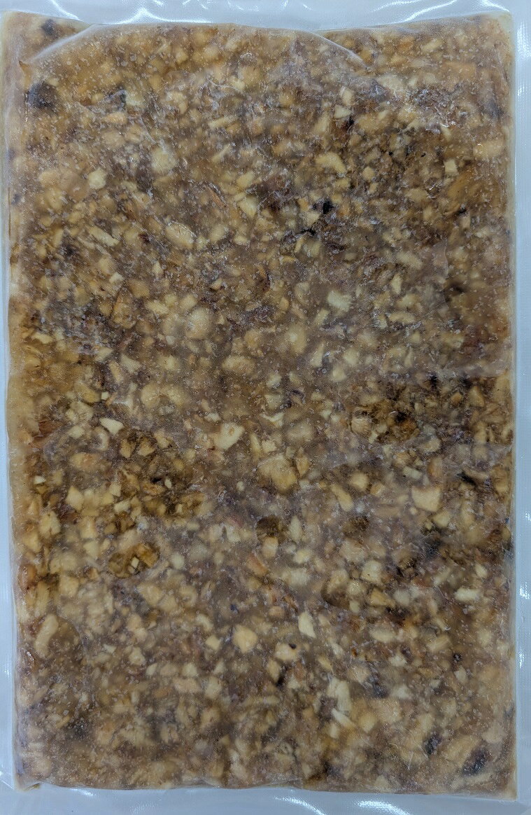 中国産の松茸を5mm～10mm程度のチップ状にした冷凍松茸です。 細かくカットされているため、松茸ご飯、炊き込みご飯、茶碗蒸し、土瓶蒸し、お吸い物など、松茸の風味を生かした幅広い料理にお使いいただけます。 必要な分だけ取り出して使用しやすい...