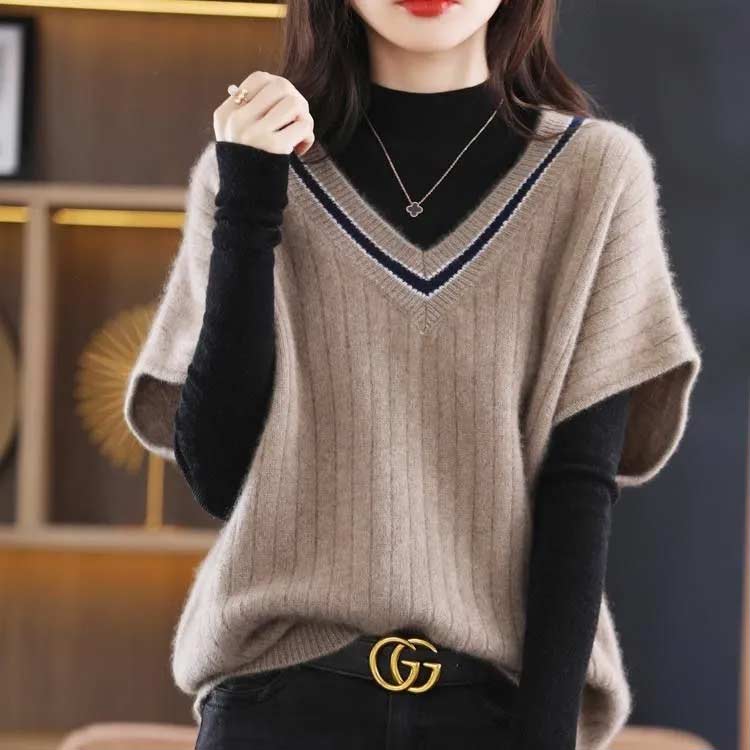 カジュアルからオフィスモードまで大活躍ニットベストゆったりした美シルエット、体型カバーも◎重ね着しやすい、春秋の季節にぴったりの一枚です柔らでチクチクしない生地、春秋のカジュアルスタイルにかかせない優秀item。パンツにもスカートにも合わせ...