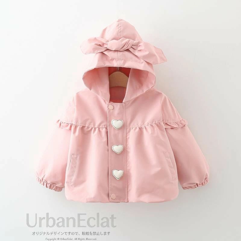 ・カテゴリ: 子供用アウター ・性別: 女児 ・対象年齢: 1〜3歳 (身長80〜100cm) ・スタイル: カジュアル ・主な素材: ポリエステル90% ・柄: 無地 ・厚さ: 普通 ・フード: 取り外し不可 ・袖丈: 長袖 ・開閉タイプ...