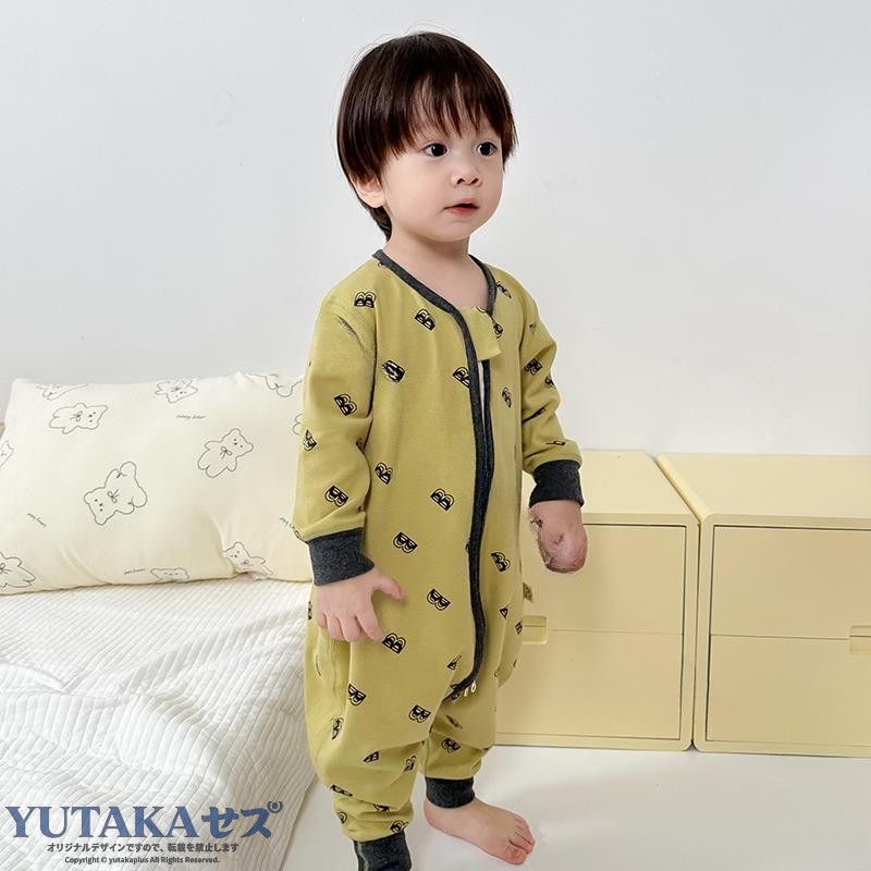 ・カテゴリ: スリーピングバッグ・スタイル: ウェア型・対象年齢: 0〜8歳・主な素材: 綿95%以上・裏地素材: 綿95%以上・厚み: 通常・ファスナー素材: ナイロン・機能: 吸湿速乾・柄: 動物、キャラクター、文字、花柄・シーズン: ...