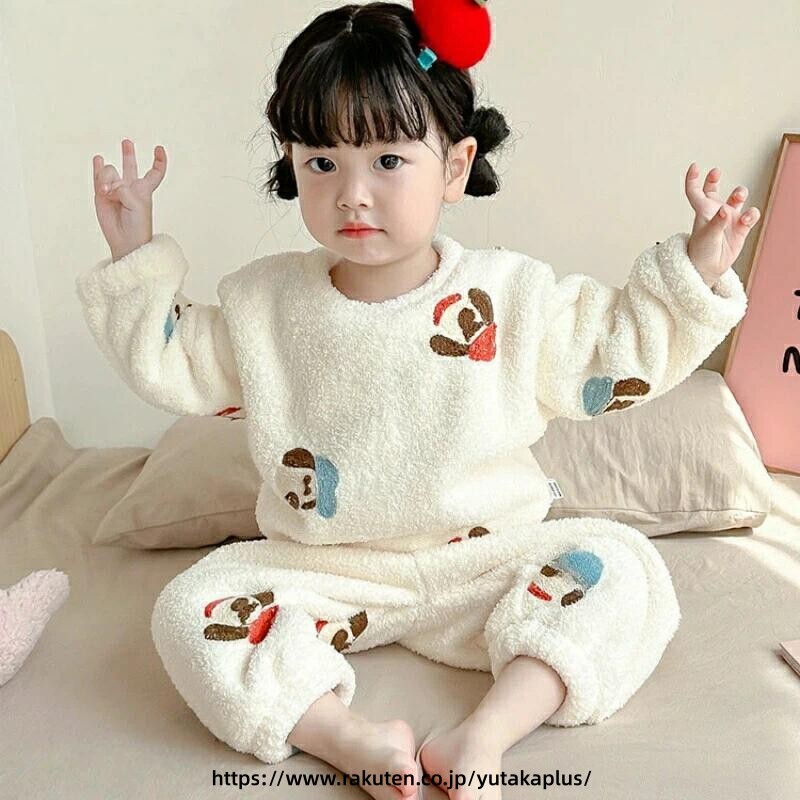 .子供用 パジャマ セット は 幼児 男の子 女の子 向け に 90cm から 140cm まで サイズ展開 し、 冬用 の 厚手 ボア パジャマ で もこもこ ふわふわ の 防寒 性に 優れています。 長袖 で ウェストゴム 仕様 の ル...