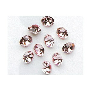 DeCoRe　デコレーション素材　ビジューストーンです。ガラス製の素材で、表面がきれいに輝くようにカットされています。裏面がとがっていて、ホイルコーティングがあることでさらに美しい輝きがうまれます。◆色：ライトローズ◆サイズ：3〜3.2×2...