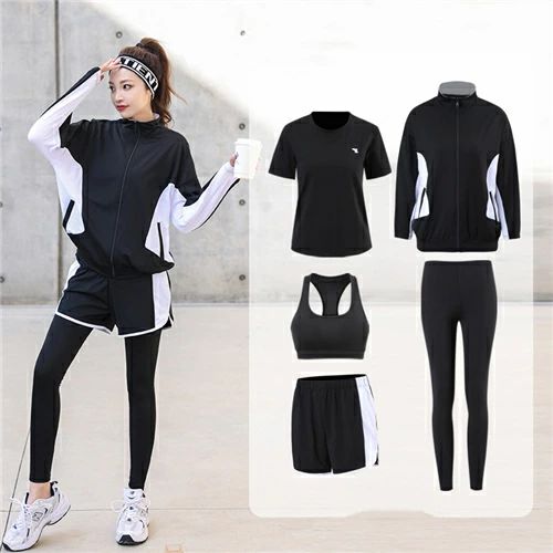 【商品説明】 【特徴】 ●うれしい吸汗速乾。汗を素早く吸収して、外へ逃がすのでいつも快適に過ごせます。 ●抜群の伸縮性とフィット感で、長く履き続けても膝が出る事もなく、毛玉も出来にくくなっています。 ●ヨガ、ランニング、トレッキング、ストレ...