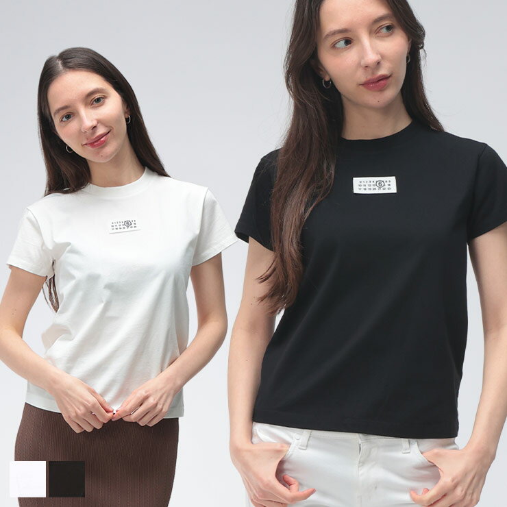 「MM6 Maison Margiela」のアイデンティティが息づく、ミニマルかつ前衛的なクルーネックTシャツ。最大の魅力は、胸元に配されたコントラストの効いたブランドロゴ。シンプルながらも計算されたタイポグラフィが、日常のベーシックなアイ...
