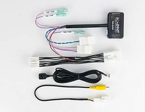 トヨタ「パノラミックビュー対応ナビレディパッケージ」装着車のパノラミックビュー映像を市販ナビ、または市販モニターに映すためのアダプターです純正ルームミラーに映るリアカメラ映像をトヨタディーラーオプションナビ、または市販ナビ(イクリプス製)に...