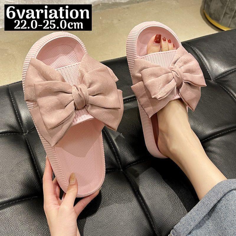 外履きはもちろんルームシューズとしても使える♪レディース／ジュニア用の厚底サンダルです。大きなリボンがかわいいですね☆【素材について】甲皮の使用材：EVA　底素材の種類：EVA【カラーについて】生産ロットにより柄の出方や色の濃淡が異なる場合...