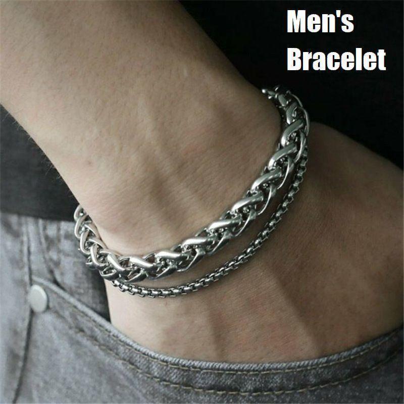 シンプルだけど存在感抜群♪カジュアルなコーデに合わせやすいメンズ用ブレスレットです。【素材について】合金【カラーについて】生産ロットにより柄の出方や色の濃淡が異なる場合がございます。お使いのモニターや撮影時の光の加減などにより画像と実際の商...
