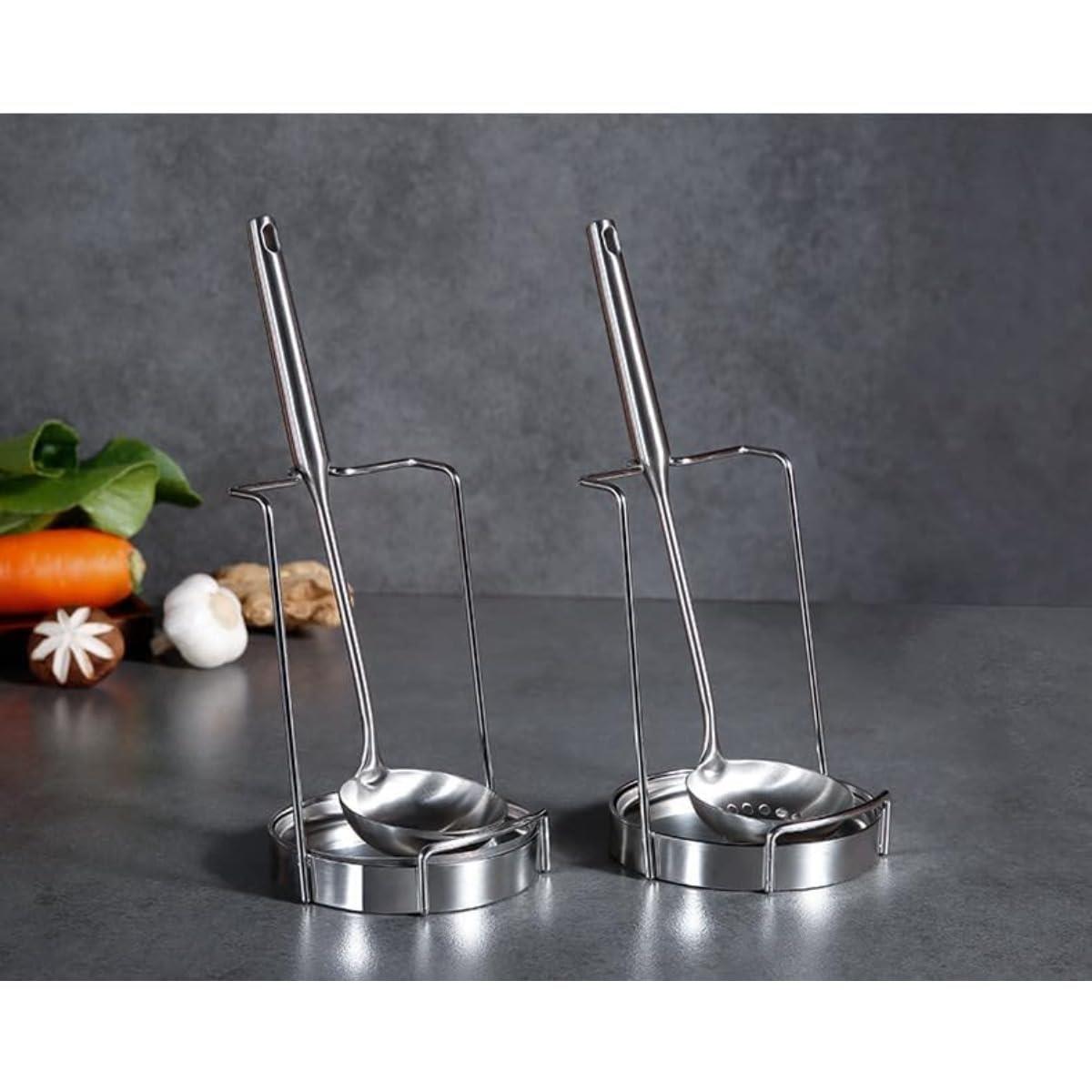 商品詳細 【商品サイズ】16.211.2cm 【高品質の素材】高品質の304ステンレススチール、防錆、耐久性に優れ、安定した作りで倒れません。 【省スペース】キャビネットのドアや壁に設置して省スペース。U字型デザインで、アイテム配置が安定し...