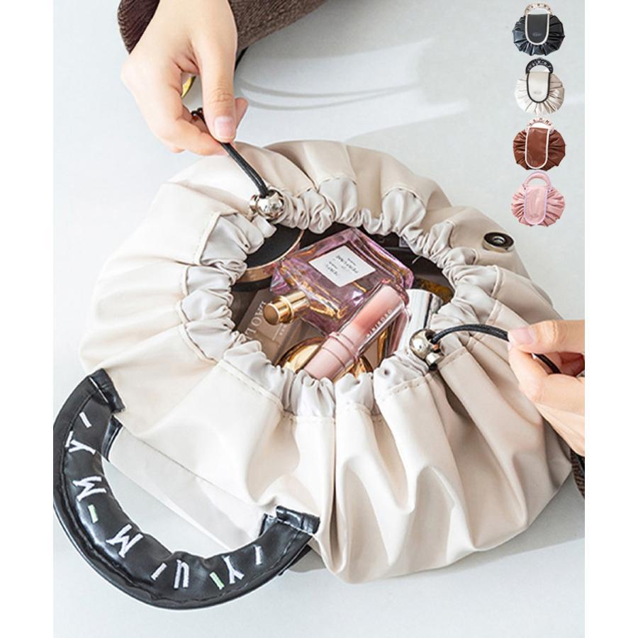 素材：合成皮革+ポリエステルカラー：ブラック/アイボリー/キャメル/ピンクサイズ：[広げた状態]幅:約56cm 奥行:約45cm 高さ:約0.5cm[畳んだ状態]幅:約20cm 奥行:約23cm 高さ:約1.6cm重さ：約147g裏地：あり...