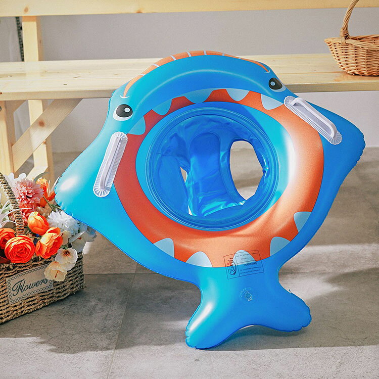 【商品コード】:y497966 【材質】：PVC 【カラー】：写真色 【サイズ】：約 内径26cm、外径60cm（適用年齢：1-5歳、適用体重：27.5kg以下） 【注意事項】: ※平置き素人採寸ですので多少の誤差はご容赦下さい。 ※モニタ...