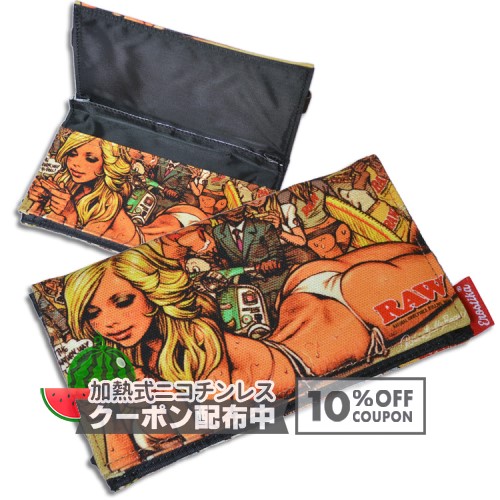 Rockin'JellyBean (ロッキンジェリービーン） デザインの、RAW×EROSTIKA コラボ シャグ用トラベルポーチです。 葉を収納するポケットには保湿等を考慮した素材を使用。 RAWやCHOICE、チェ、ハーベストなど小さめ...