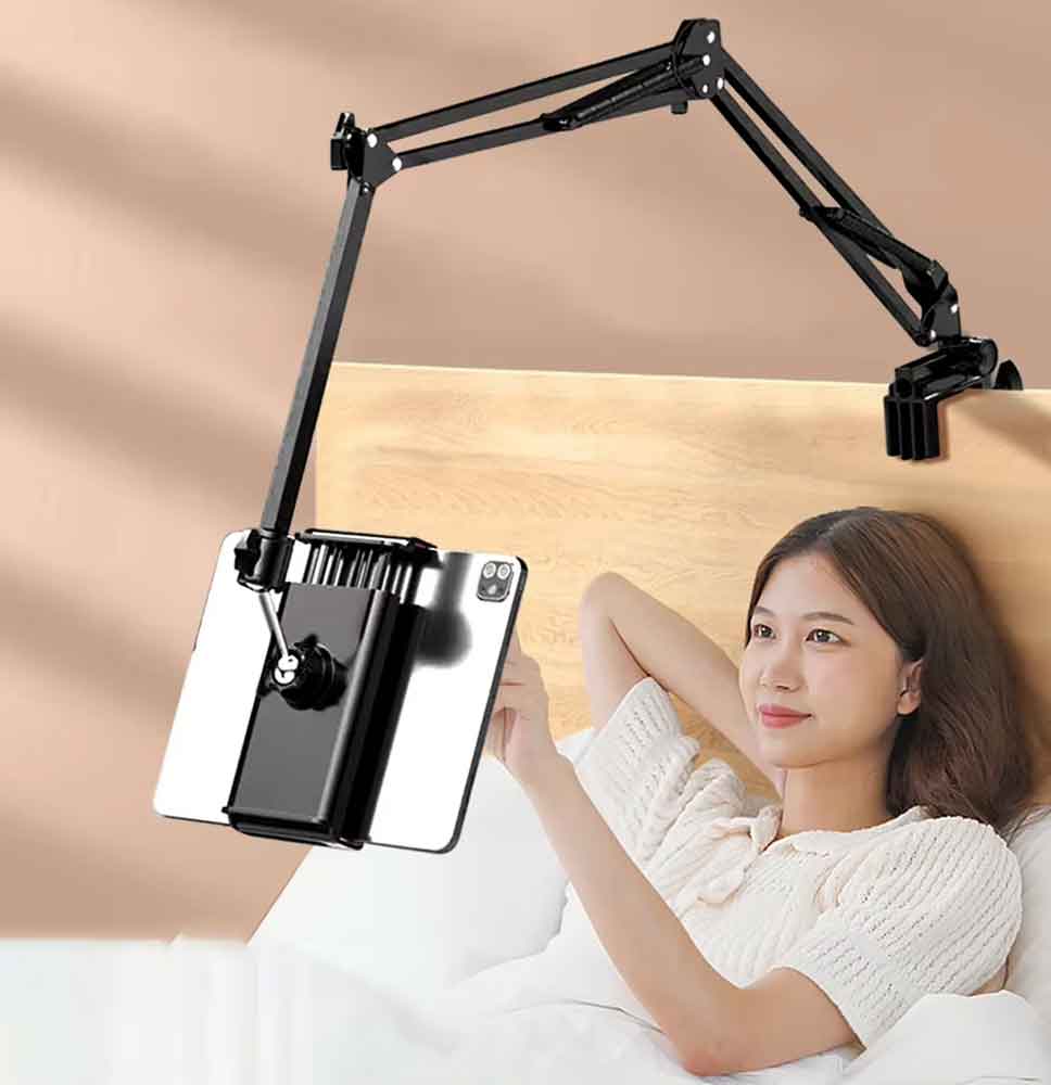 90cm の金属アーム:タブレット ホルダーには 90cm の金属アームが装備されており、必要に応じてデバイスの角度を調整するのに十分な長さです。 360° 回転設計:スタンドは 360° 回転設計を採用しており、横向きと縦向きのモードを簡...