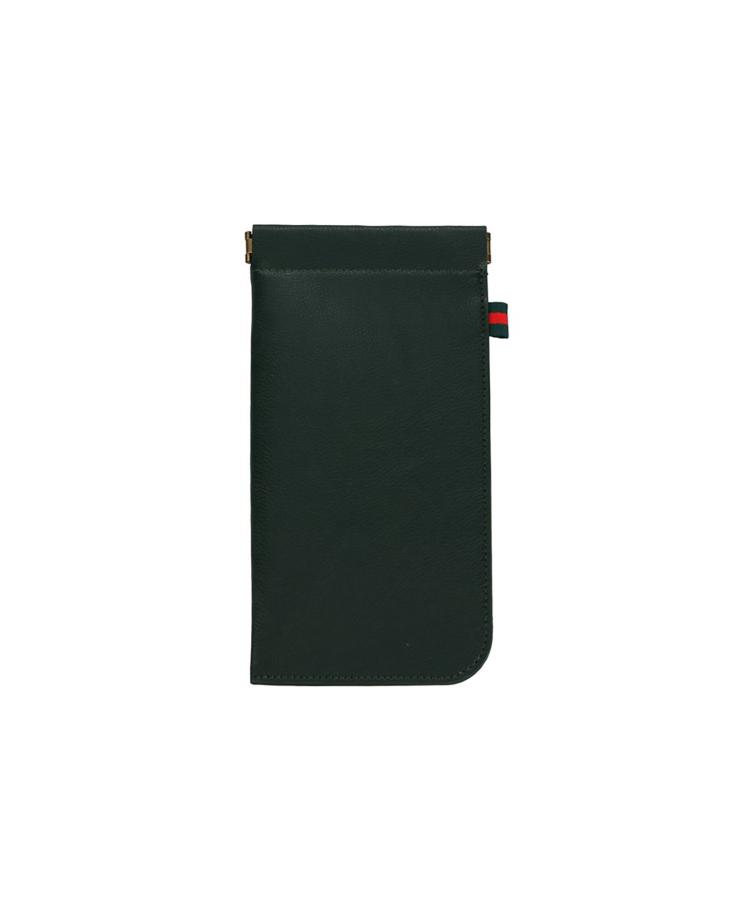 商品説明 SOFTCASETRADコレクションのコンセプトに合わせ、ストライプ柄のテープがアクセントになった口バネ式のフラットケース。大きめサイズのため、ビックシェイプのメガネも収納しやすいケースです。※柄や色味の出方に個体差があり、画像と...