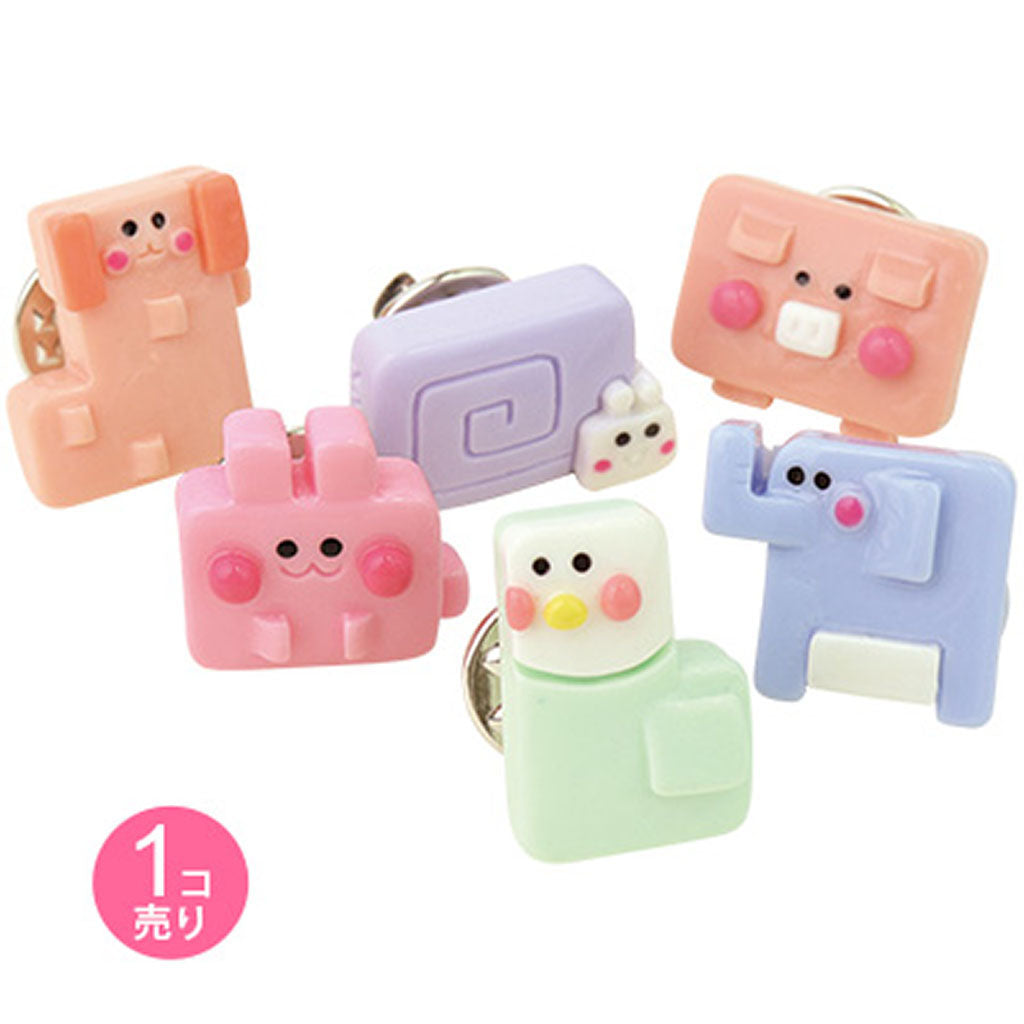 かわいいアニマルたちがブロックに なっちゃった！！？【サイズ】1個売り/約2cm【素材】プラスチック/鉄【ご注意】※色・柄・形・パーツは他にもありますが選ぶことはできません。またプリントや布などの使用部分により、柄が異なる場合があります。※...